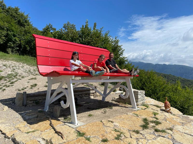 La Big Bench di Saltrio e il parco MAMO